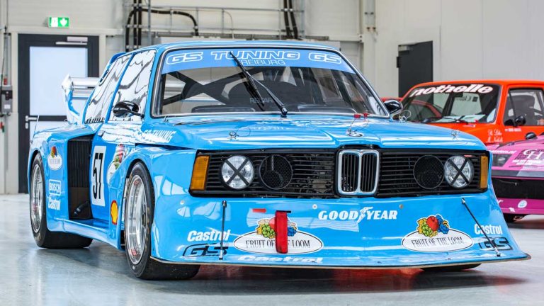 BMW 320 Group 5 "Fruit of the Loom" I Triumphant racing machine